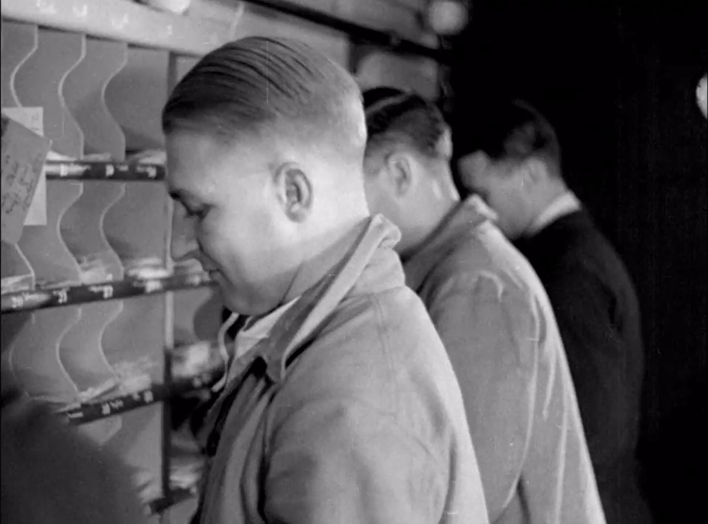 Films by the GPO: Night Mail (1936) and N or NW (1938) – Interwar London